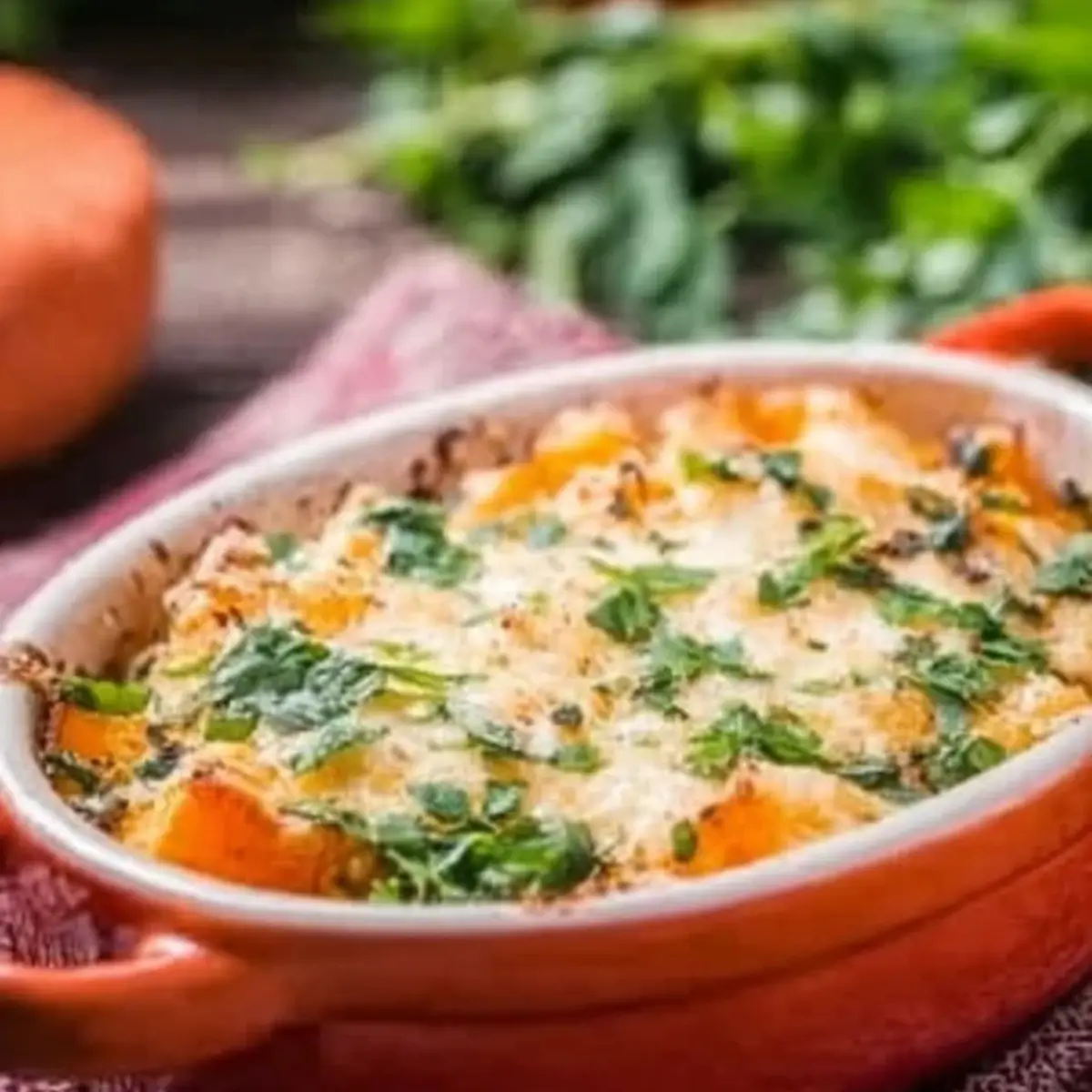 Wir essen jetzt am liebsten Kürbis: Cremiger Kürbis-Gnocchi-Auflauf für ...