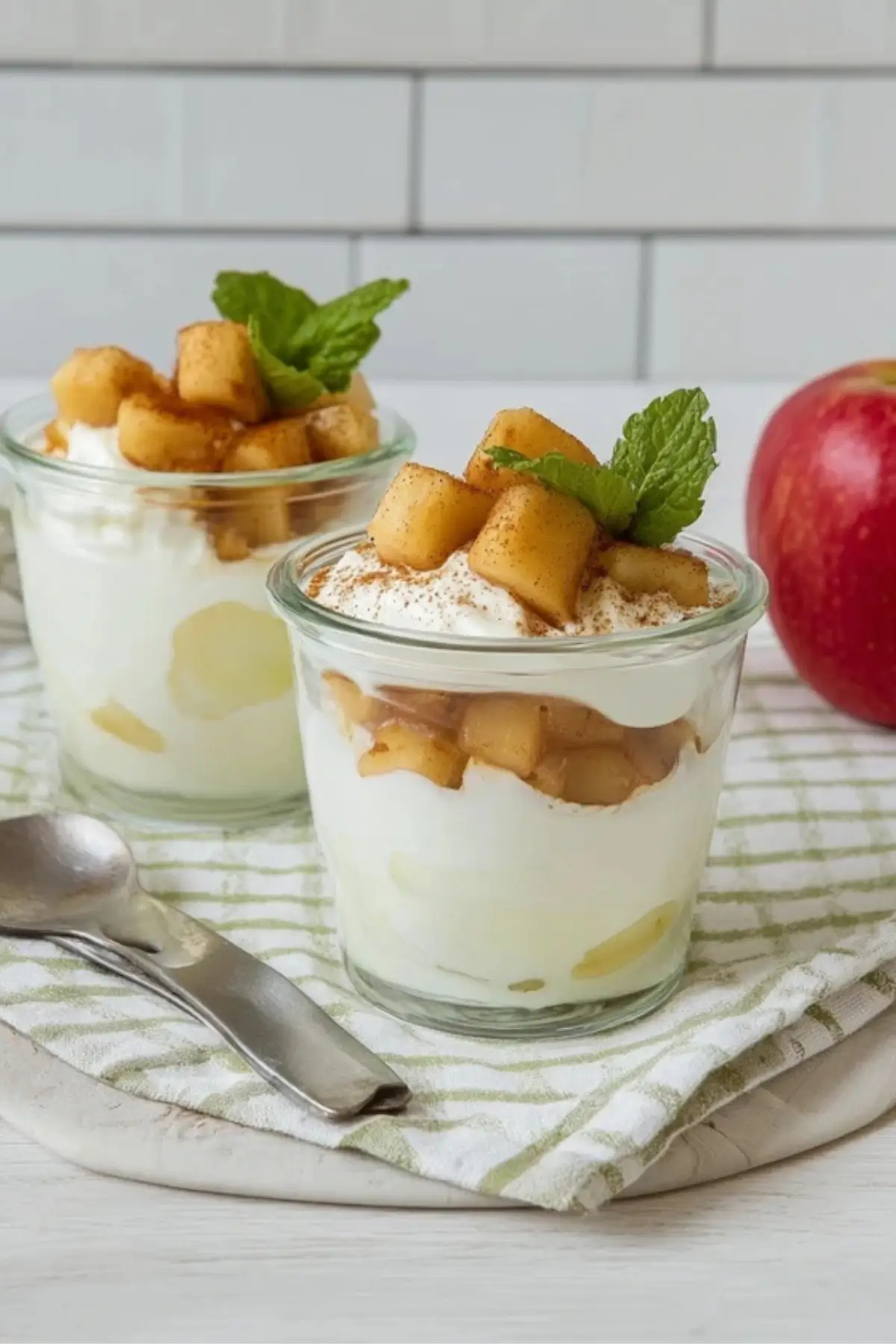 Apfel Quark Rezept – Cremig & Einfach in 10 Minuten - Kochkomplizin